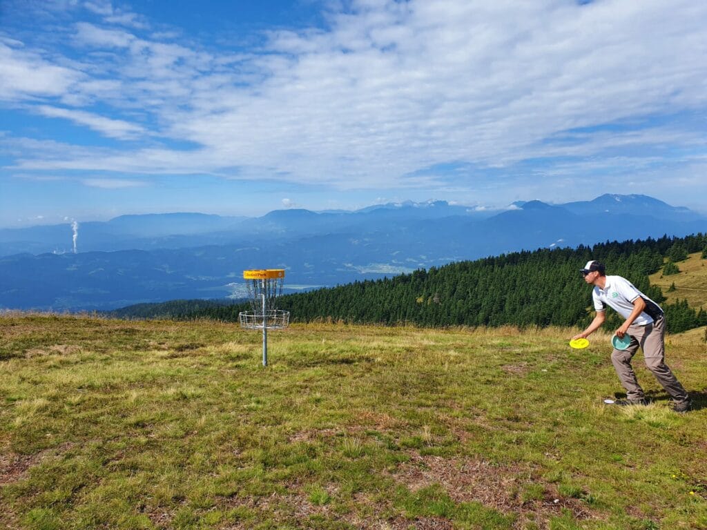 What is disc golf? - Everything you need to know about disc golf ...